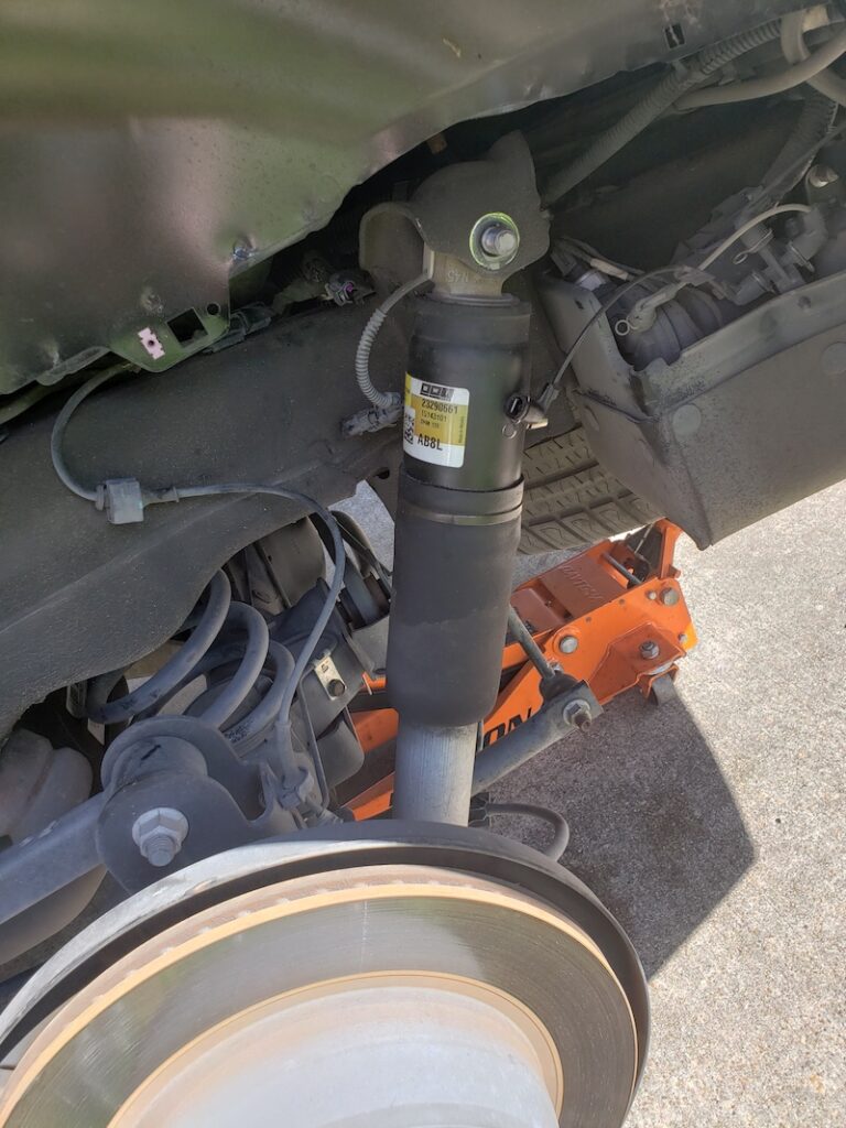 GMT K2XX Magnetic Ride Control Shock Inspection - Woohoo Services Blog!